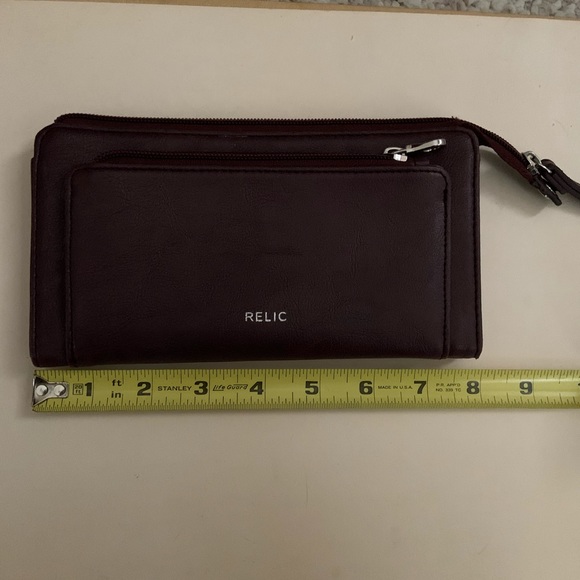 Relic | Bags | Burgundy Relic Wallet | Poshmark
